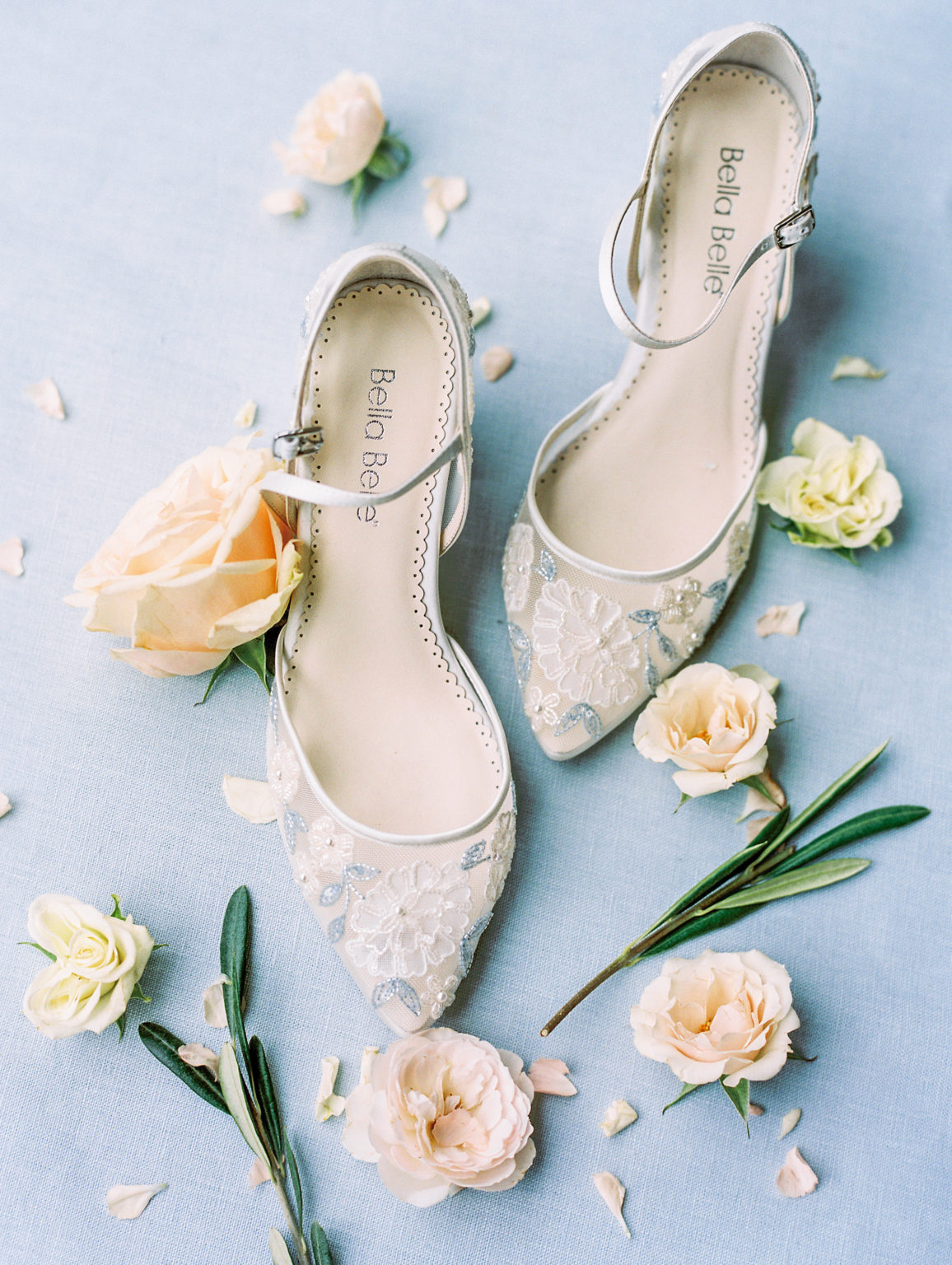 A Blush Fairytale Cairnwood Estate Wedding - Katie Trauffer Photography