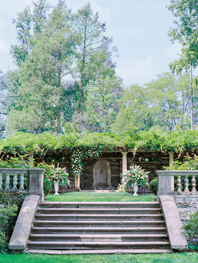 Romantic Curtis Hall Arboretum Wedding - Katie Trauffer Photography